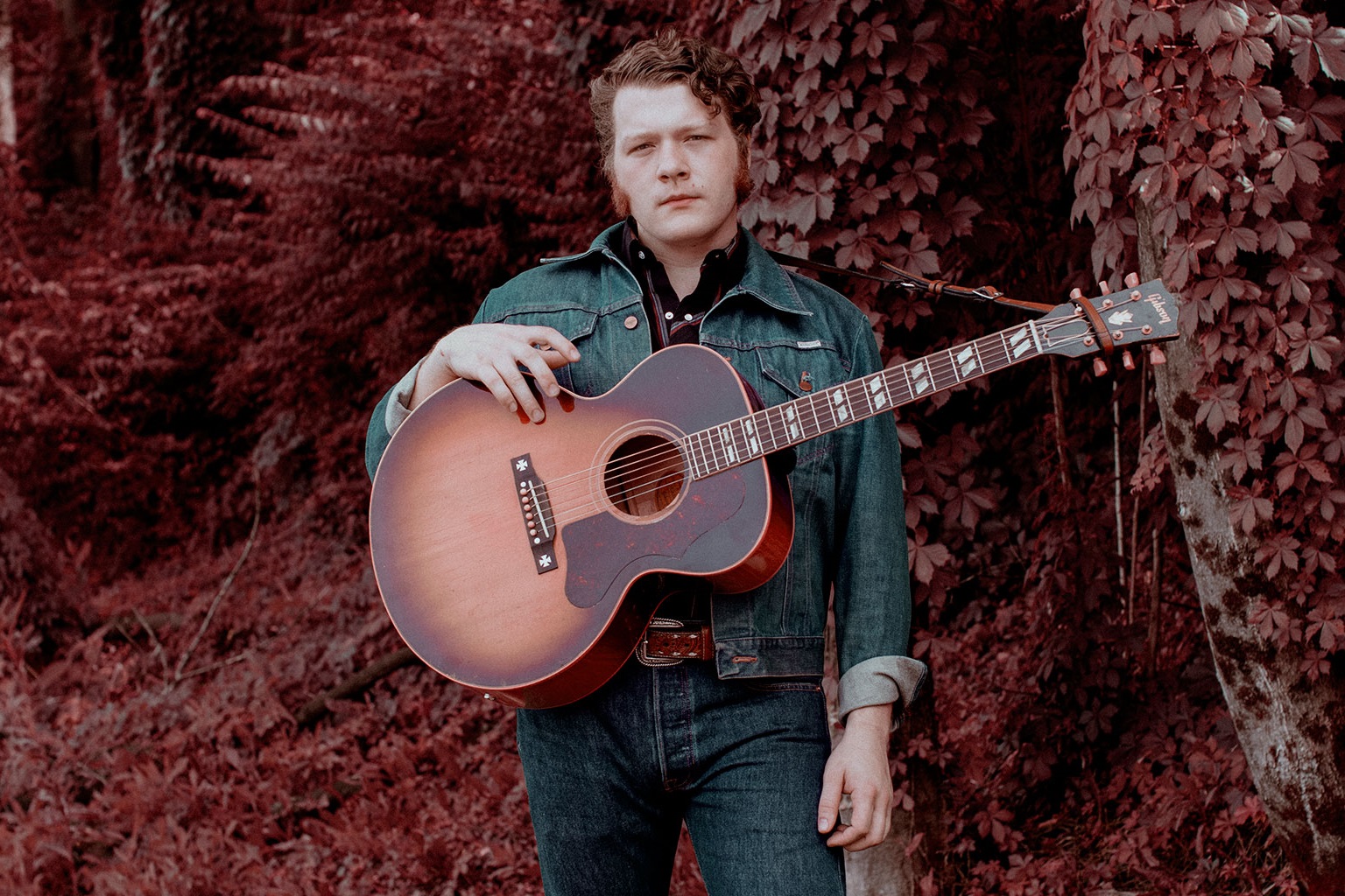 Early James sort son premier album “Singing For My Supper”