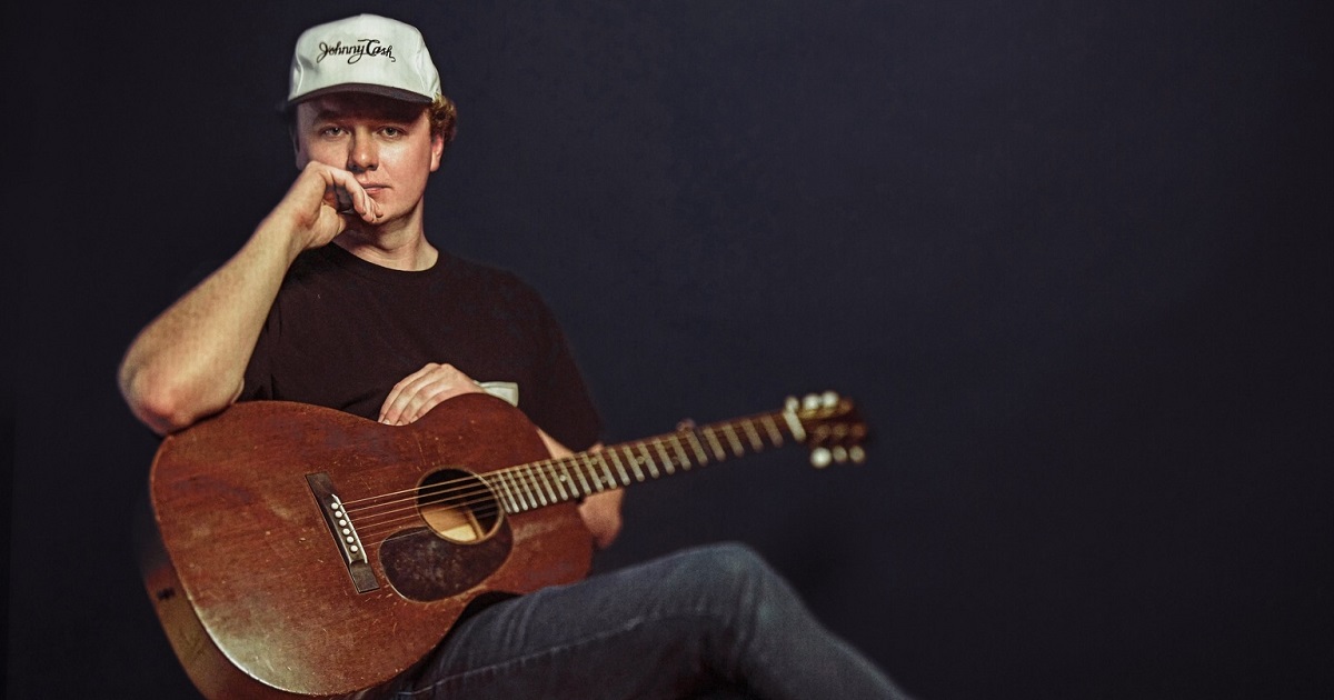 Taylor McCall rend hommage à son grand-père dans son 2e album